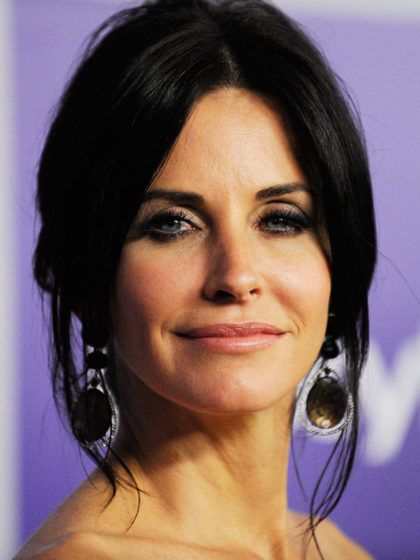 À quel âge moyen les femmes commencent-elles la chirurgie plastique ?