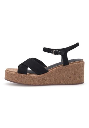 Woden Pumps