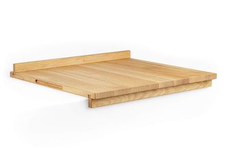 Anton Doll Holzmanufaktur Backbrett mit Anschlagleisten Tante Berta, Naturprodukt 100%, handgefertigtes & antibakterielles Nudelbrett, 55 x 50 x 2 cm