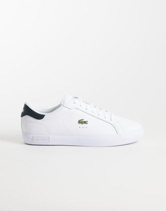 Lacoste Powercourt Sneaker in Wei&szlig; und Dunkelgr&uuml;n-Multi