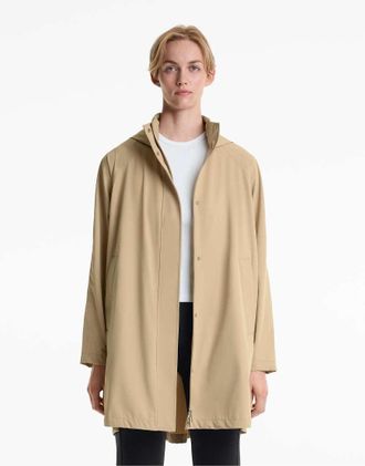 Oysho 10K wasserdichte, extraleichte Midi-Layer-Jacke in Braun-Brown