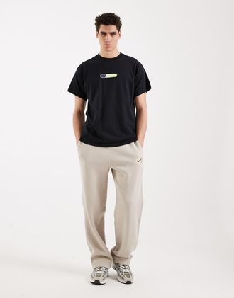 Nike Athletic Club - Pantalon de jogging &agrave; imprim&eacute; graphique - Cr&egrave;me-Blanc