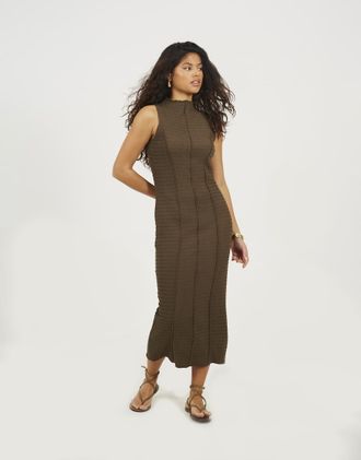 Brave Soul Robe mi-longue sans manches en jersey textur&eacute; &agrave; col montant - Marron-Brown