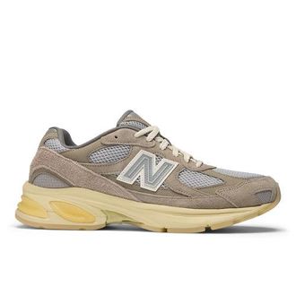 New Balance Unisex 2010 Grey Days in Braun/Grau/Beige, Synthetik, Gr&ouml;&szlig;e 37.5