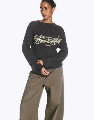 Weekday pull coupe slim avec motif Lucky gris fonc&eacute;