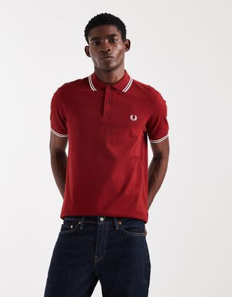 Fred Perry Rotes Polohemd mit zwei Zierstreifen