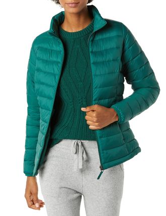 Amazon Essentials Damen Leichte, Lang&auml;rmelige, Wasserabweisende, verstaubare Pufferjacke (Erh&auml;ltlich in &Uuml;bergr&ouml;&szlig;e), Dunkles Smaragdgr&uuml;n, M