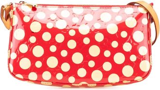 Louis Vuitton Hobo Bags - Yayoi Kusama Monogram Vernis Dots Infinity Pochett - Gr. unisize - in Rot - f&uuml;r Damen