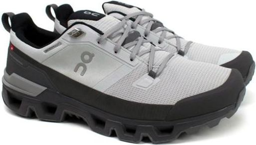ON Running Grey On Cloudwander Sneakers Size 43.5