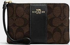 Coach Tasche Aus Charakteristischem Canvas Mit Handschlaufe Und Rundumreissverschluss