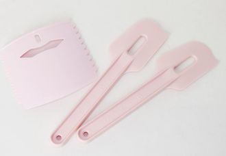 Tupperware Teigschaber Clou Rosa + 2x Teigschaber für Kinder Teigspachtel + Kugelschreiber Metallic orange