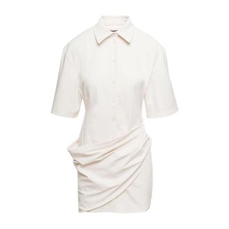 Jacquemus Wei&szlig;es Hemdblusenkleid mit Drapierung - - Dresses - Damen - Wei&szlig; - 2XS