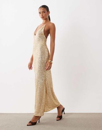 Asos robe longue &agrave; sequins, d&eacute;collet&eacute; plongeant et arrondi-Dor&eacute;