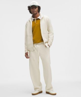 lululemon Strukturierte Hose mit geradem Bein im Relaxed Fit f&uuml;r M&auml;nner - Gr&ouml;&szlig;e 2XL in Light Ivory