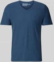 Mc Neal T-Shirt mit V-Ausschnitt