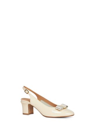 Ferragamo Womens Vara Bow Slingback Pumps Ivory Calf Leather (bos Taurus) High Heel Shoes