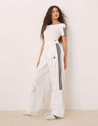 adidas Originals Teamgeist - Pantalon de surv&ecirc;tement oversize - Blanc