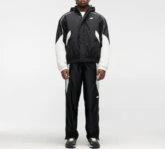 New Balance Homme Basketball Padded Jacket en Noir, Nylon Tiss&eacute;, Taille XL