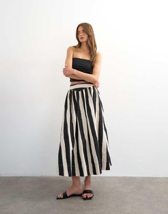 Topshop Jupe longue &agrave; taille basse et imprim&eacute; rayures - Noir et blanc-Pas de couleur