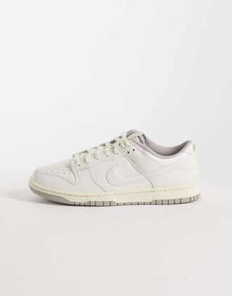 Nike Dunk low Retro PRM baskets en blanc cass&eacute;