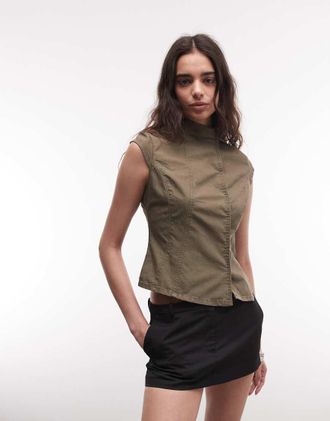 Weekday Top asym&eacute;trique &agrave; col montant avec surpiq&ucirc;res et boutons-pression - Gris fonc&eacute; d&eacute;lav&eacute;-Neutre