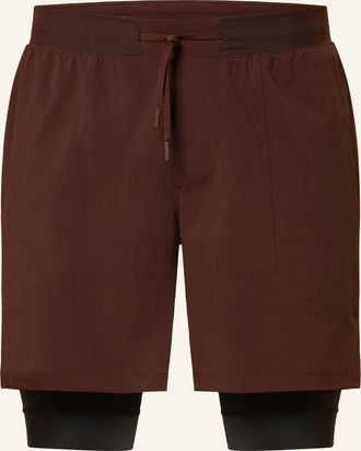 lululemon Lululemon 2-In-1-Trainingsshorts License To Train 7in rot