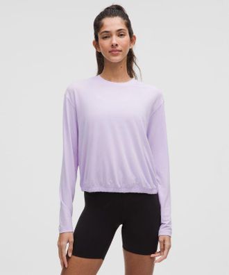 lululemon Trainings-Langarmshirt aus Jersey mit elastischem Saum für Frauen - Größe 14 in Lavender Frost