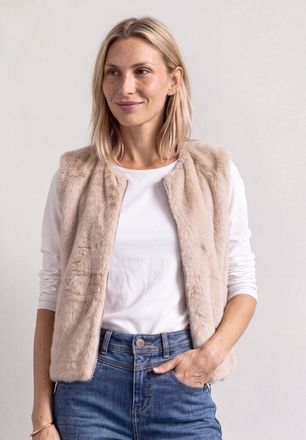Street One Fellimitatweste STREET ONE, Damen, Gr. 40, beige (clay sand), Stoff, Oberstoff: 100% Polyester. Futter: 100% Polyester, unifarben, normal normal, Rund