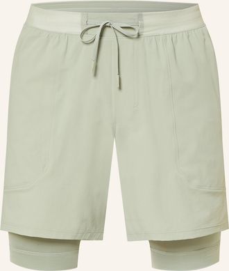 lululemon Lululemon 2-In-1-Trainingsshorts License To Train 7in gruen