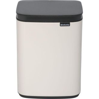 Brabantia Poubelle de Bo 4L Poubelle rectangulaire, compacte, couvercle defermant suave et seau int&eacute;rieur amovible Design mural ou autoportant pour la