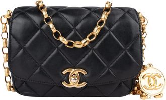 Chanel Crossbody Bags - Chanel Quilted Lambskin Mini Coin Single Flap Cros - Gr. unisize - in Schwarz - f&uuml;r Damen
