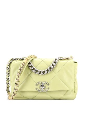 Chanel 19 Flap Bag Quilted Leather Medium crossbody bag - Vert