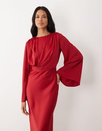 Asos Robe longue drap&eacute;e &agrave; manches &eacute;vas&eacute;es - Rouge-Jaune
