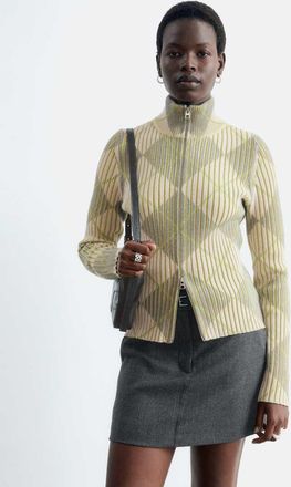 & Other Stories Strickjacke aus Wollmix mit Rippstruktur, Rei&szlig;verschluss, Stehkragen und Argyle-Muster in Beige-Neutral