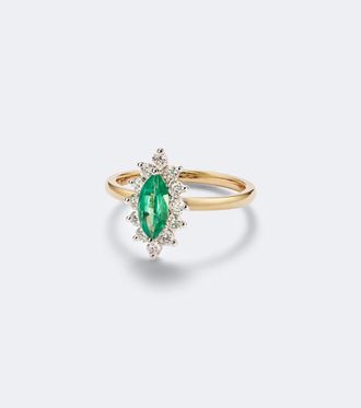 Yvonne L&eacute;on Yvonne L&eacute;on Bague Pompadour en or 18 ct, diamants et &eacute;meraude