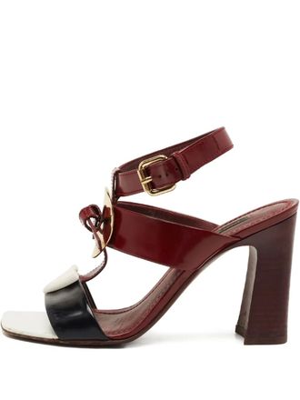 Louis Vuitton sandales en cuir à noeud - Rouge