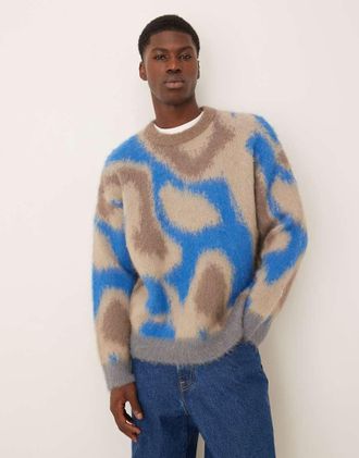 Calvin Klein Jeans Pullover mit Muster in Beige und Blau und angerauter Alpakawolle
