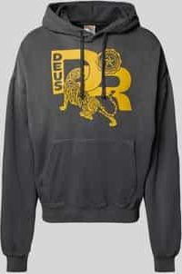 Deus Hoodie mit K&auml;nguru-Tasche und &uuml;berschnittenen Schultern