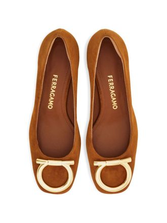 Ferragamo Suede Leather Block Heel Pump - Caramel