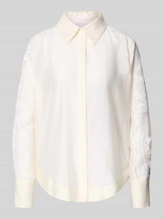 Copenhagen Muse Relaxed Fit Bluse mit Spitze und verdeckter Knopfleiste