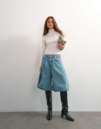 Topshop X Cara Denim-Ultraweit-Culotte mit Falten in Hellgr&uuml;n-Blau