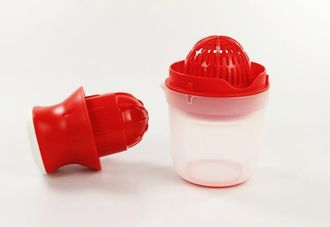 Tupperware K&uuml;chenhelfer 500 ml rot Zitronenpresse Presse Fruchtpresse Backen P 27182
