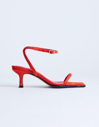 Topshop Ezra - Sandales en cuir v&eacute;ritable fa&ccedil;on poulain &agrave; talon et brides - Rouge
