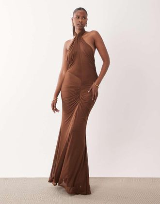 Asos Neckholder-Maxikleid aus Netzstoff in Schokobraun mit gerafftem Rock-Brown
