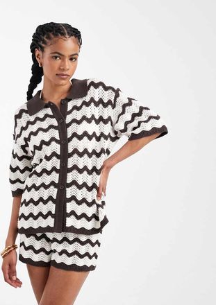 4th & Reckless Strandhemd aus H&auml;kelstrick mit Zickzack-Muster in Braun und Wei&szlig;, Kombiteil-Bunt