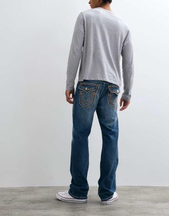 True Religion Ricky Straight-Fit Denim-Jeans mit Klappentaschen und Ropestitch in Midwash-Blau