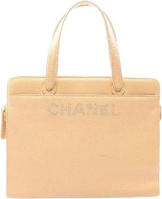 Chanel Sac &agrave; main Pre-owned en cuir de veau grain&eacute; avec logo - Femme - Pre-owned - Beige - Taille: ONE Size