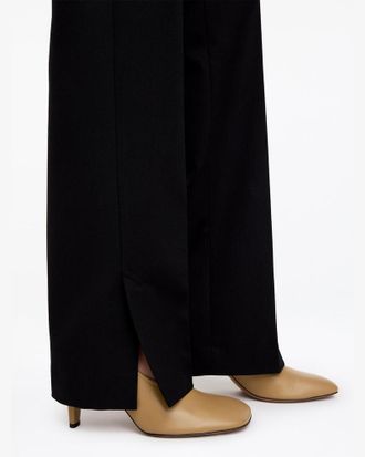 Arket Lederpumps Mit Eckiger Spitze -Beige