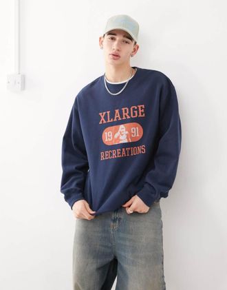 XLARGE Sweat avec motif Recreations contrastant - Bleu marine