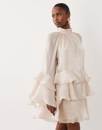Gina Tricot Gina Tricot - Robe courte fluide &agrave; volants - Dor&eacute; clair-Blanc